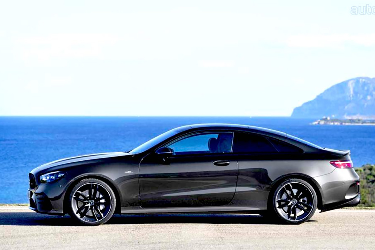 Auto. MERC 300E COUPÉ ON TEST – DRIVING VADER STYLE