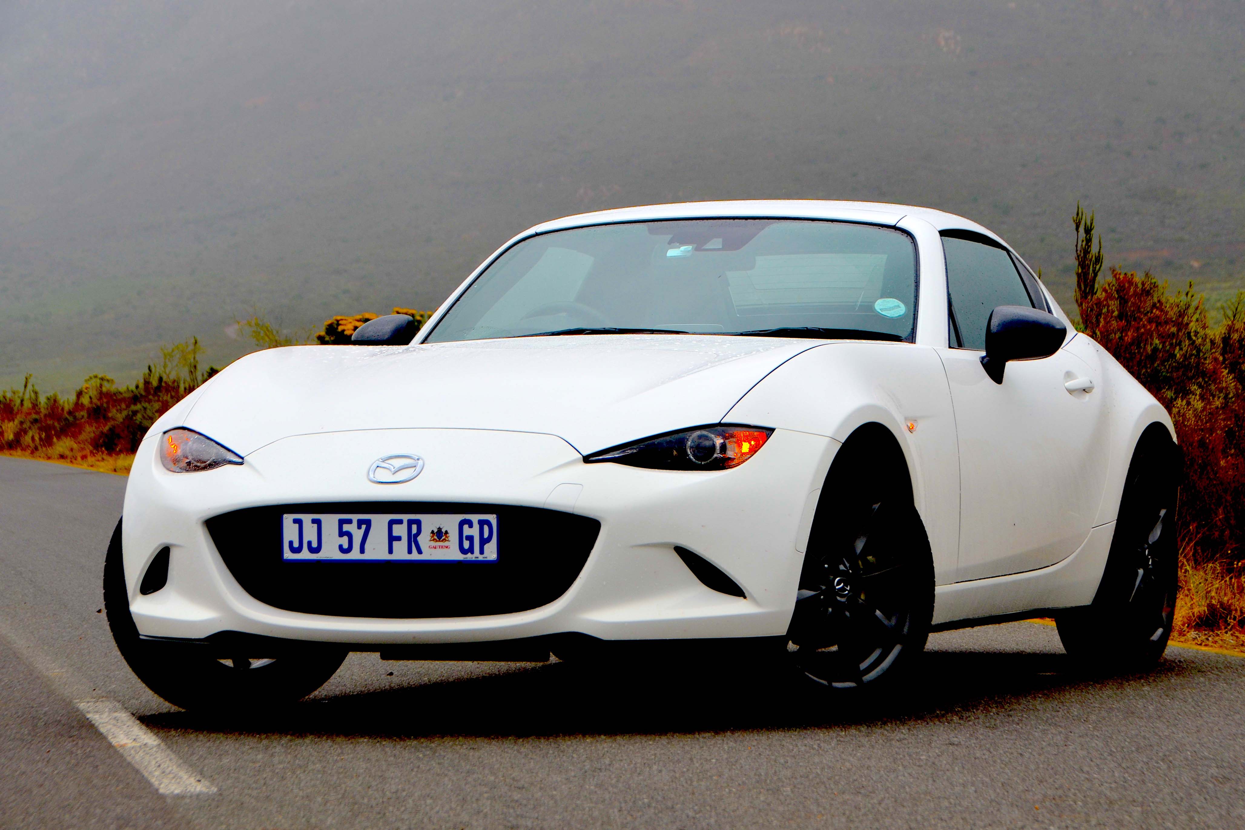 MIATA MAGIC — WE ROAD TEST MX-5 RF - Auto.