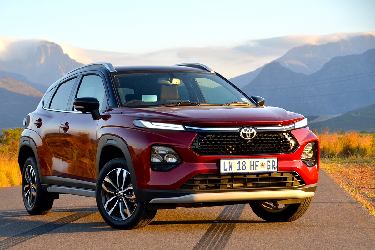 STARLET CROSS: ANOTHER TOYOTA BULLSEYE - Auto.